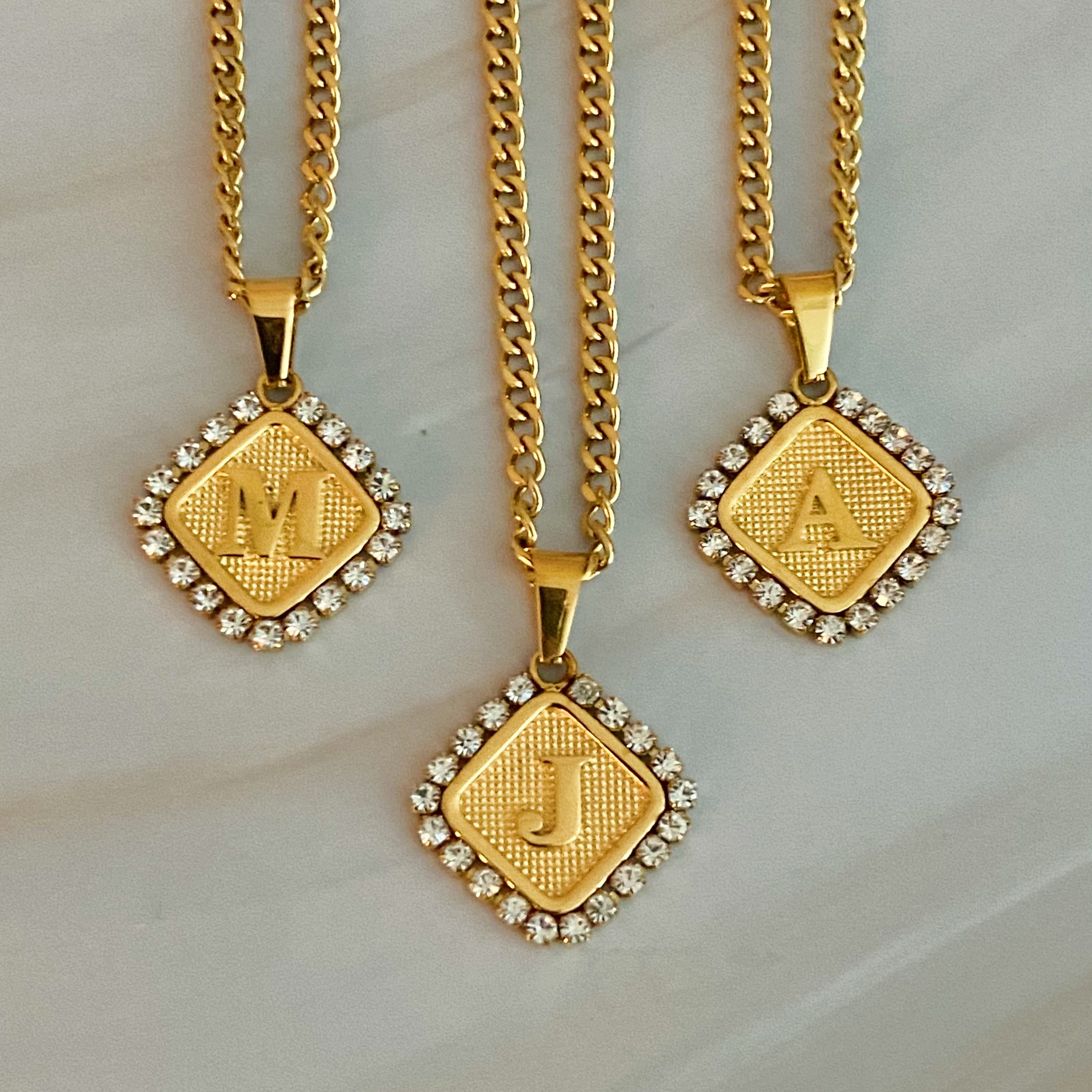 Collar con inicial delicia azteca – Ellisonyoung.com
