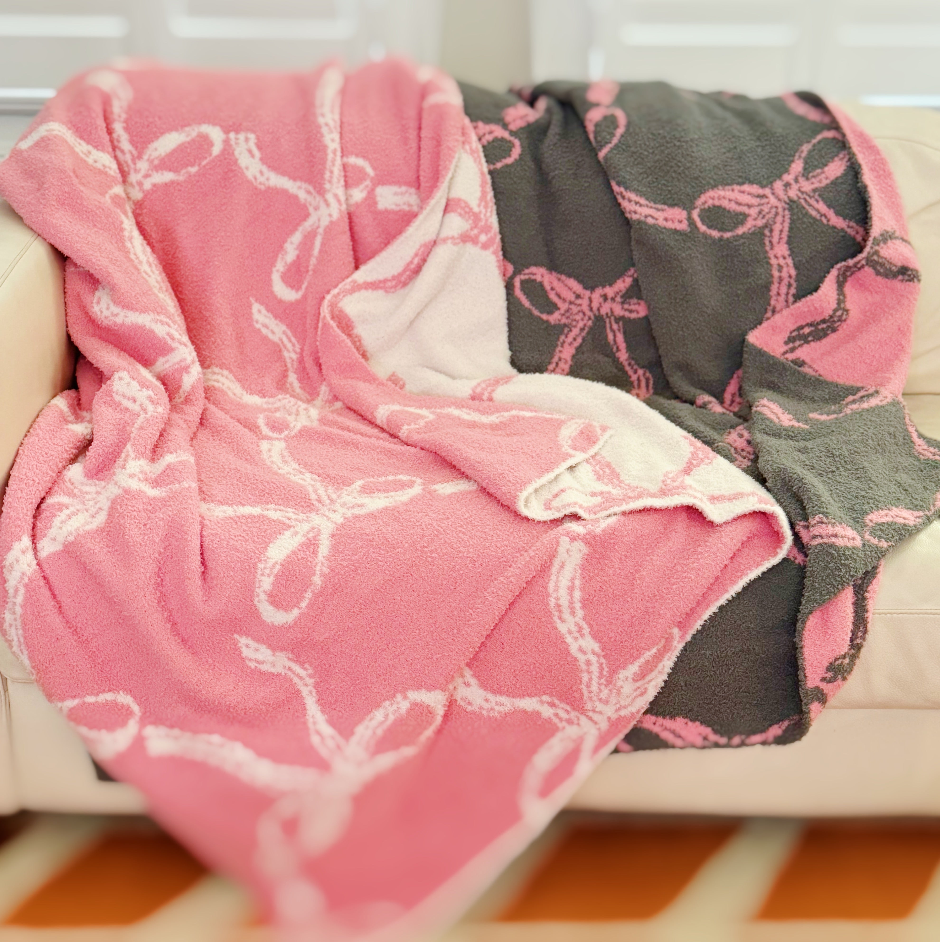 Bow Scalloped Coziest Blanket – Ellisonyoung.com